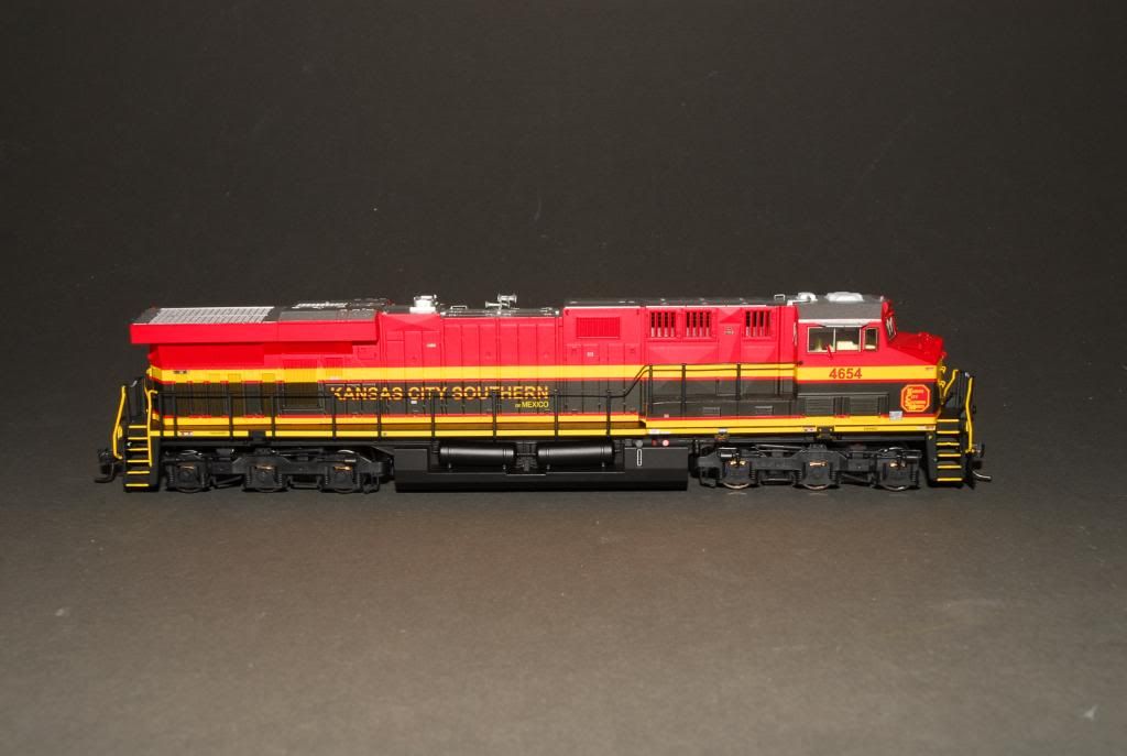 My REVIEW OF THE INTERMOUNTAIN GEVO ES44AC IN HO... - General Discussion (Model Railroader ...